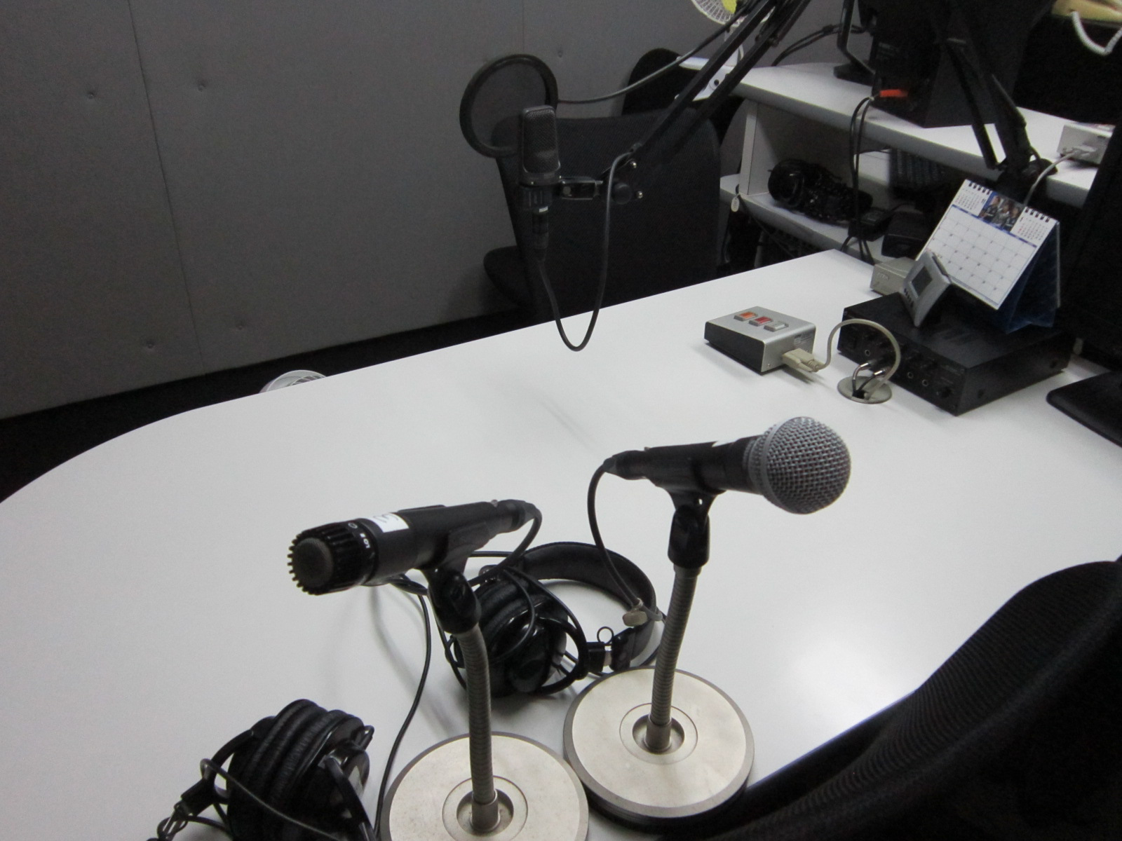 出演するには | FM千里 83.7MHz 【公式サイト】